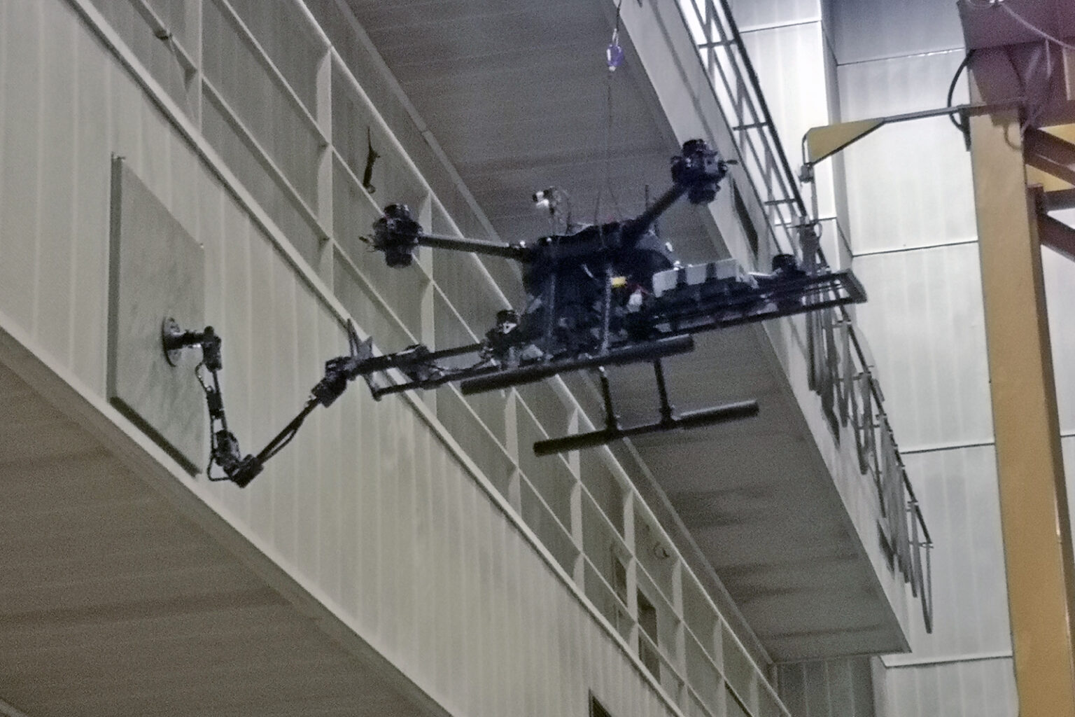 FLARE-Flying Arena Laboratory: Multirotor drones and mock-ups for ...